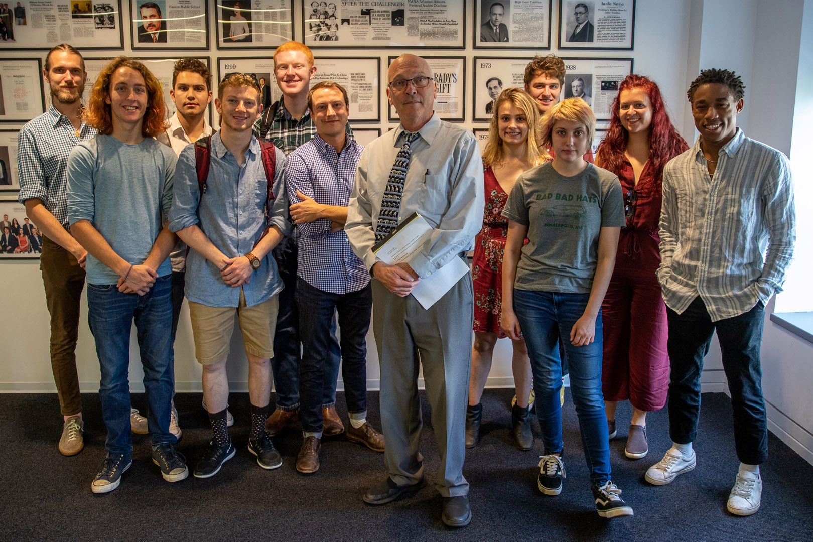 Summer Session Students Mingle with Alumni Journalists | Bulletin